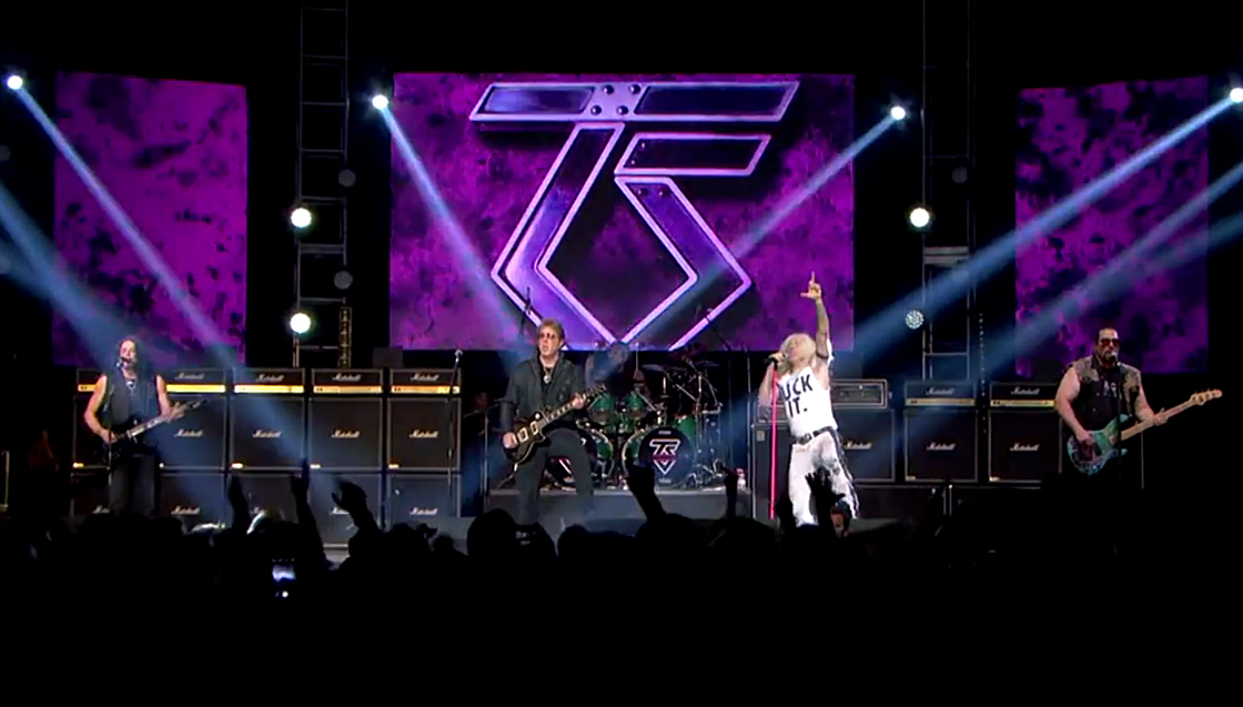 Tu peux te taper un show complet de Twisted Sister | Boulevard Brutal